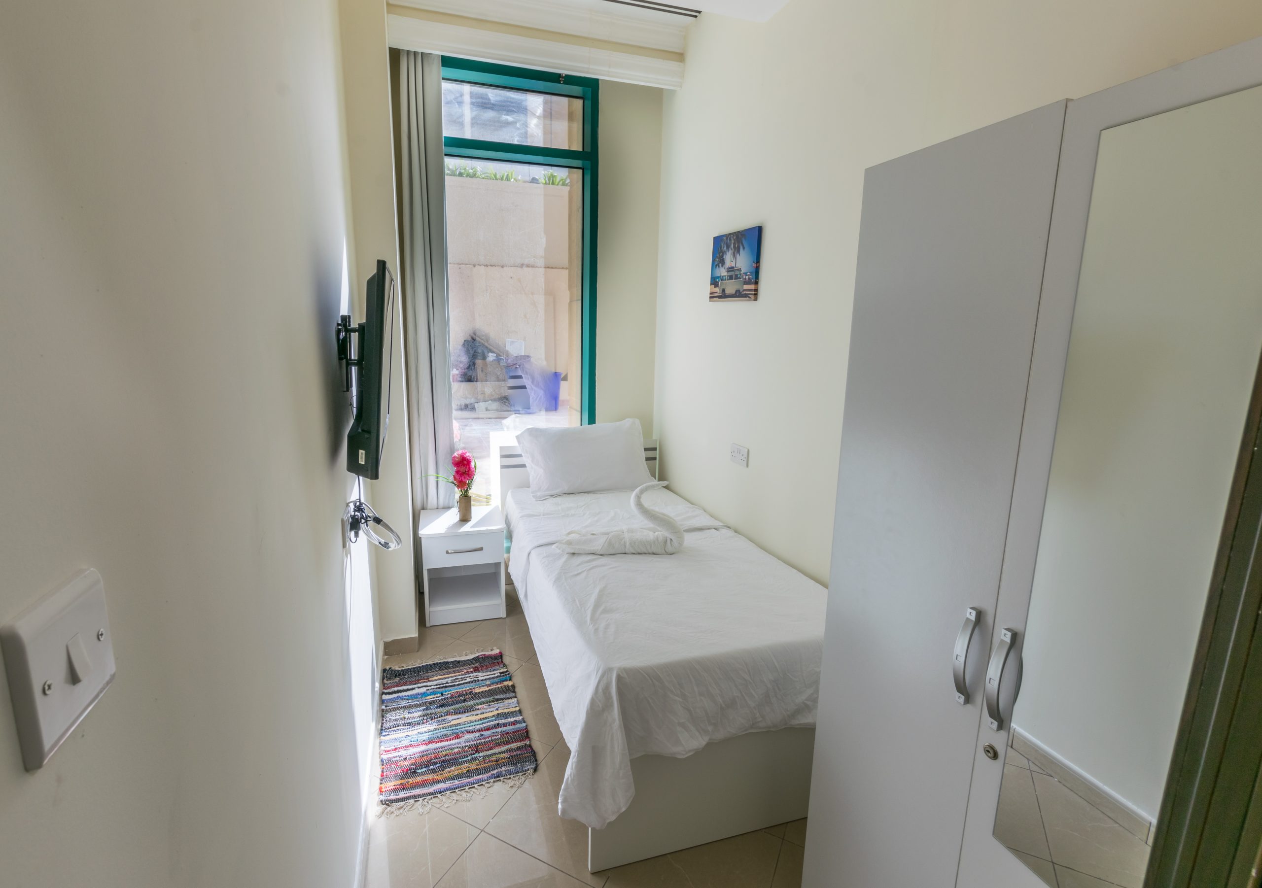 Bright Partition Room with Window for Rent in Marina Crown, Dubai ...